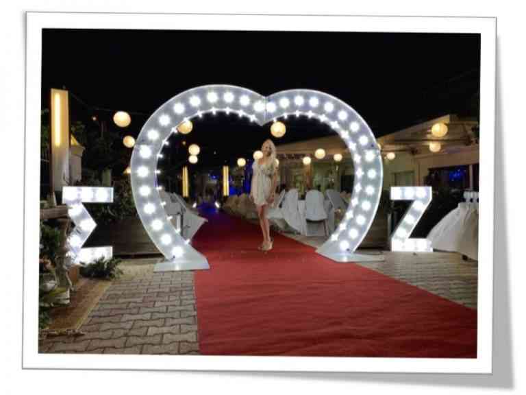 ΦΩΤΙΖΟΜΕΝΗ ΚΑΡΔΙΑ - Wedding Dj | dj για γάμο